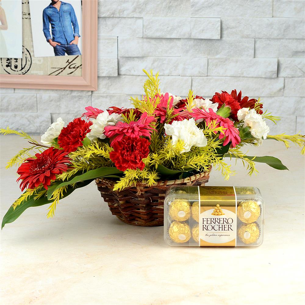Exquisite Flowers & Chocolates Hamper