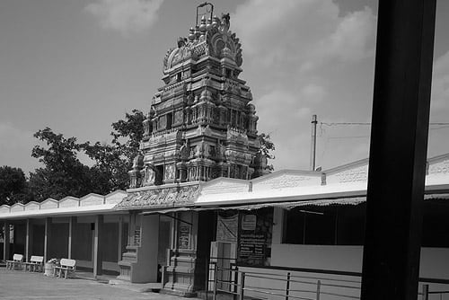 Send Cosmetics to Addanki