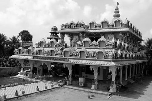 Send Flowers & Cakes to Mandapeta